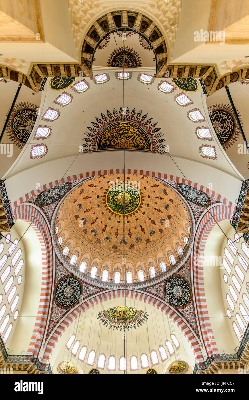 Blue mosque istanbul turkey ceiling hi-res stock photography and images ...
