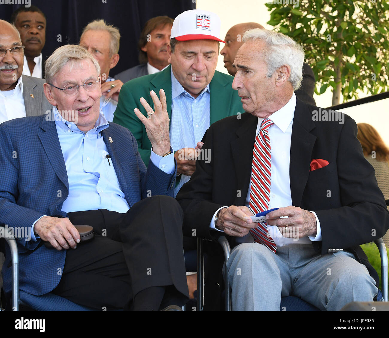 Bud selig hi-res stock photography and images - Alamy
