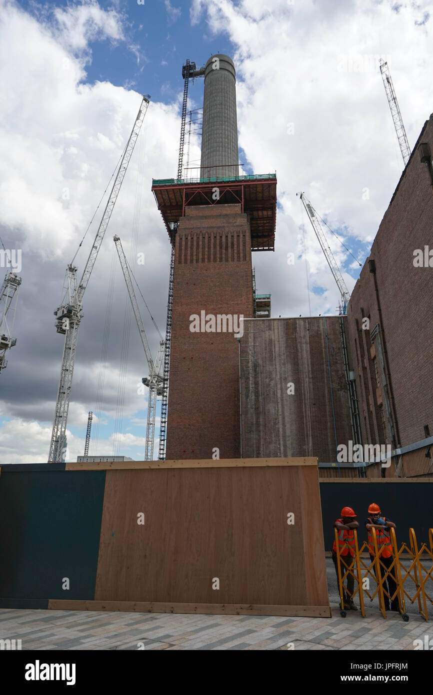 Battersea power station towers hi-res stock photography and images - Alamy