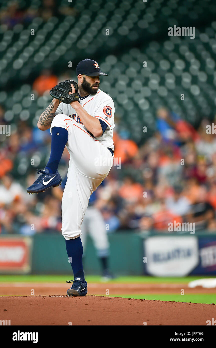 August 1, 2017:Houston Astros starting pitcher Mike Fiers (54) winds up ...