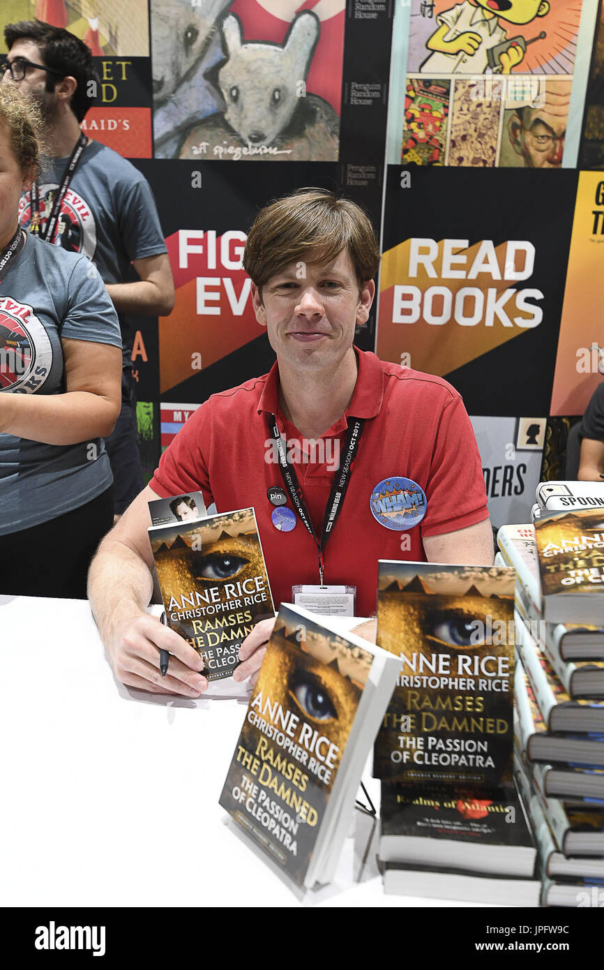 Anne rice book hi-res stock photography and images - Alamy