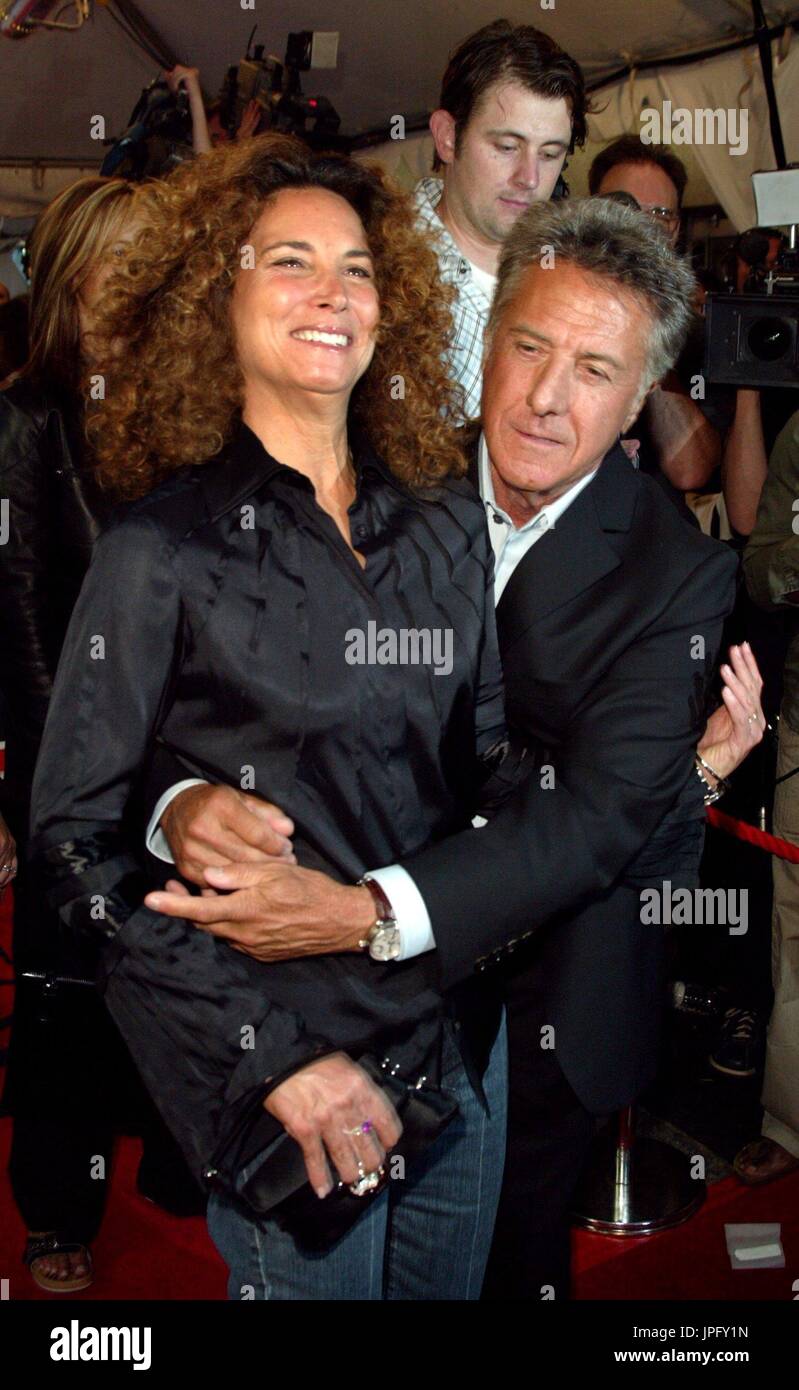 Toronto, Canada. 10th Sep, 2004. (dpa) - Actor Dustin Hoffman and his ...