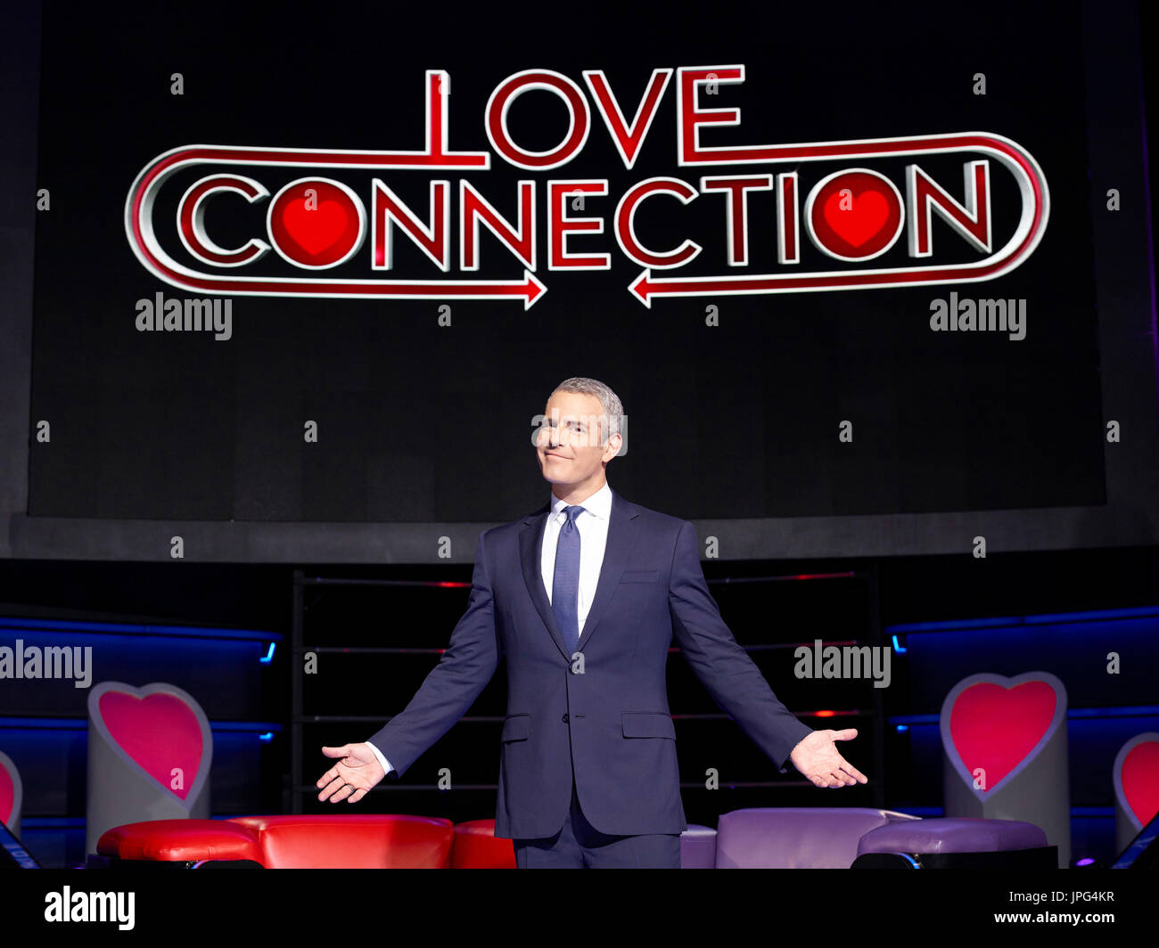 Love connection show hi-res stock photography and images - Alamy