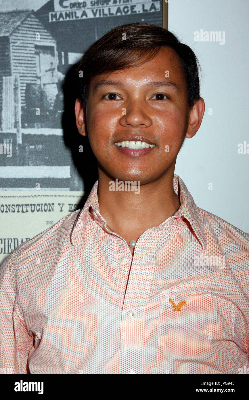 John Mina at the Author's Night Growing Up In Historic Filipinotown ...