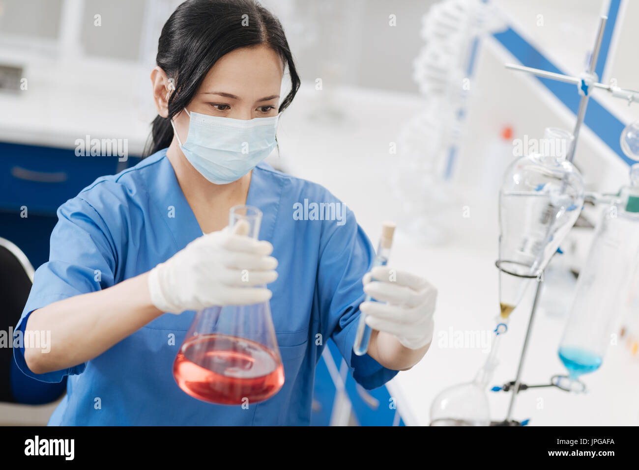 Technologies scientific experiment hi-res stock photography and images ...