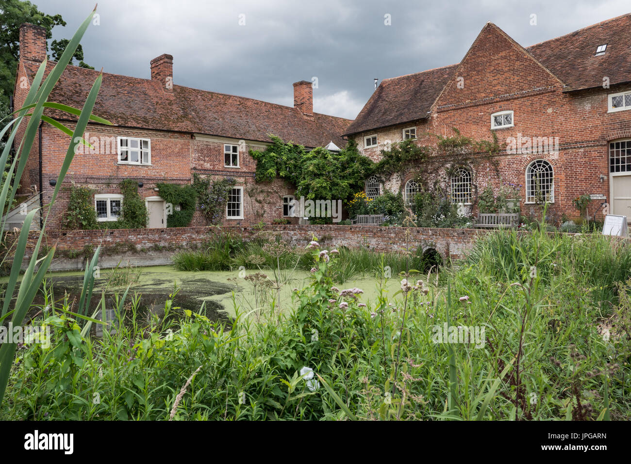Flatford mill suffolk hi-res stock photography and images - Alamy