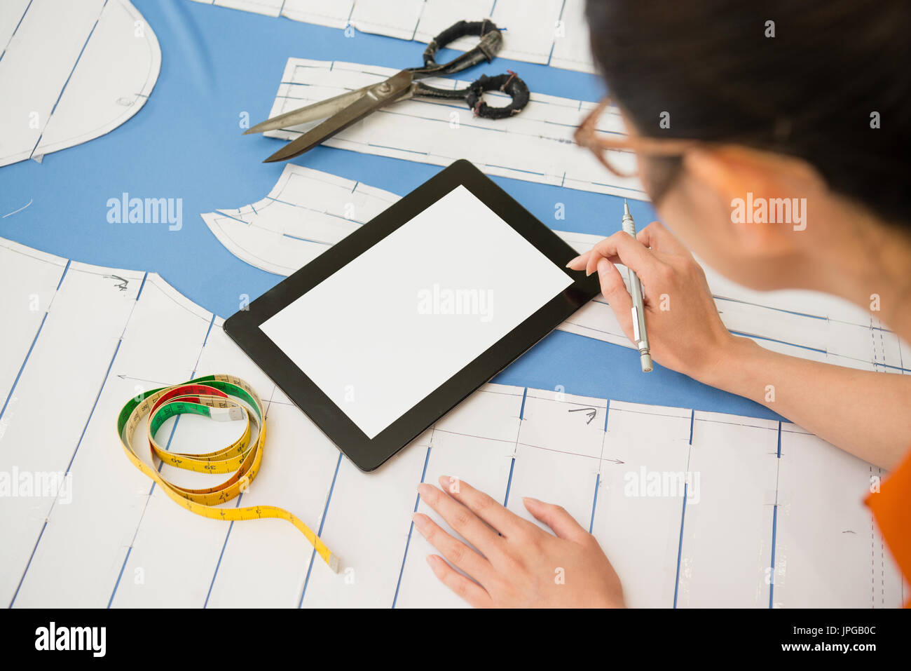 Ide style hi-res stock photography and images - Alamy