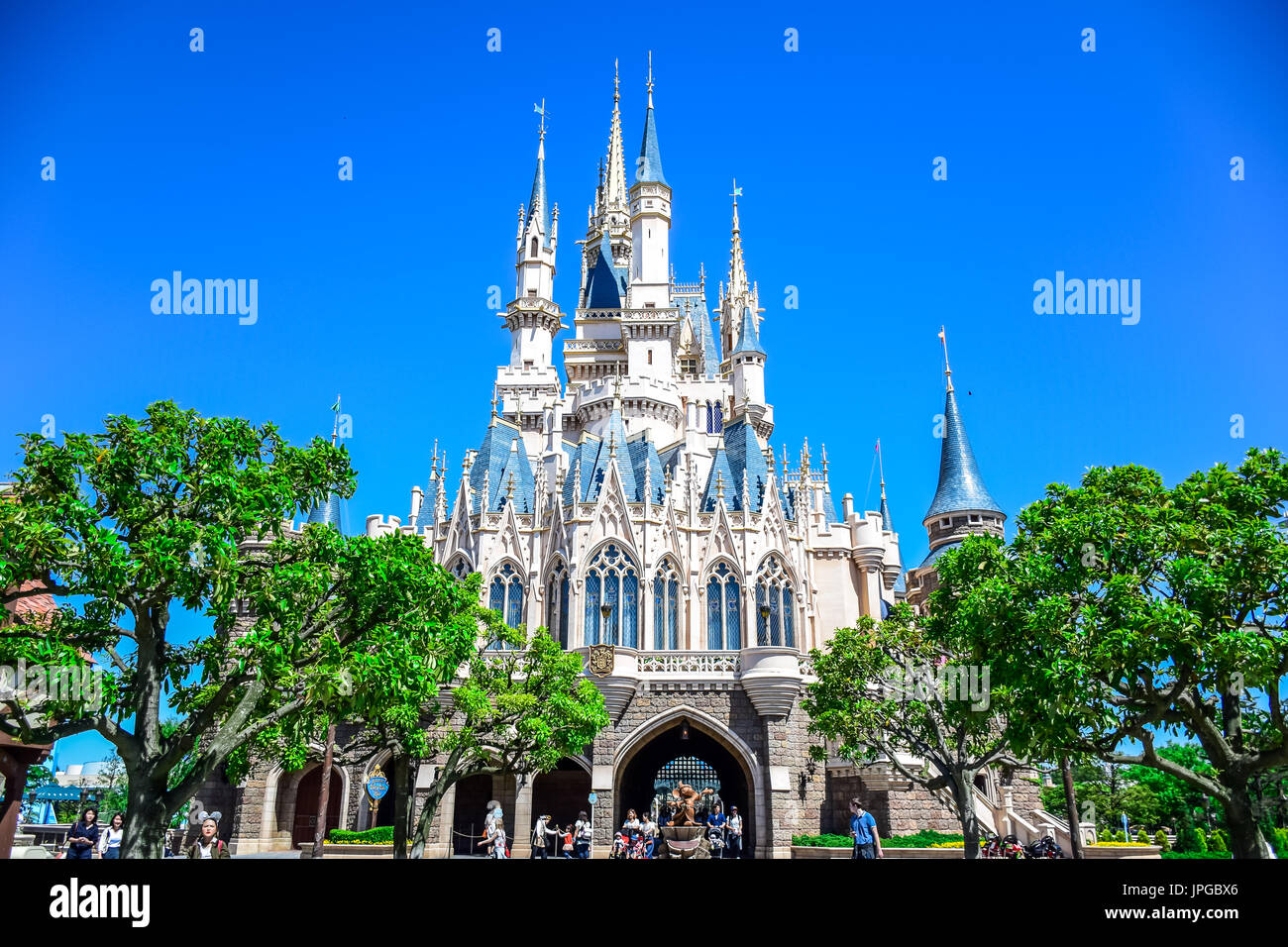 Tokyo Disneyland Cinderella Castle Stock Photo - Alamy