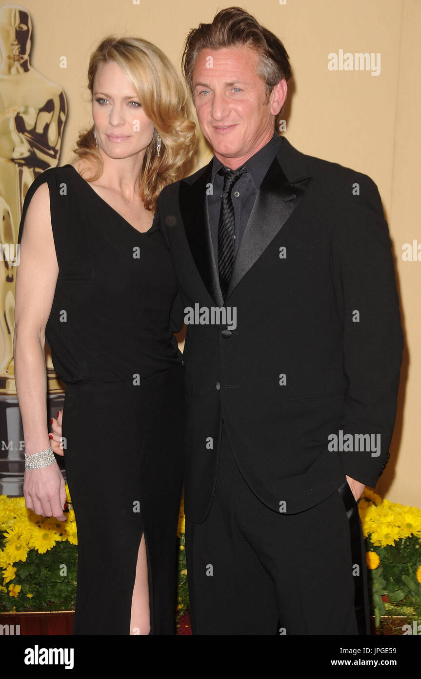 Robin Wright Penn and Sean Penn at the 81st Annual Academy Awards ...