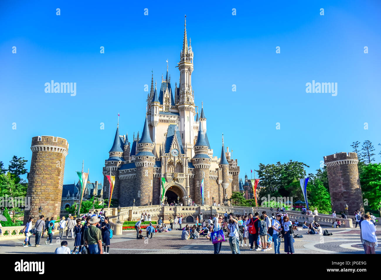 Tokyo Disneyland Cinderella Castle Stock Photo - Alamy