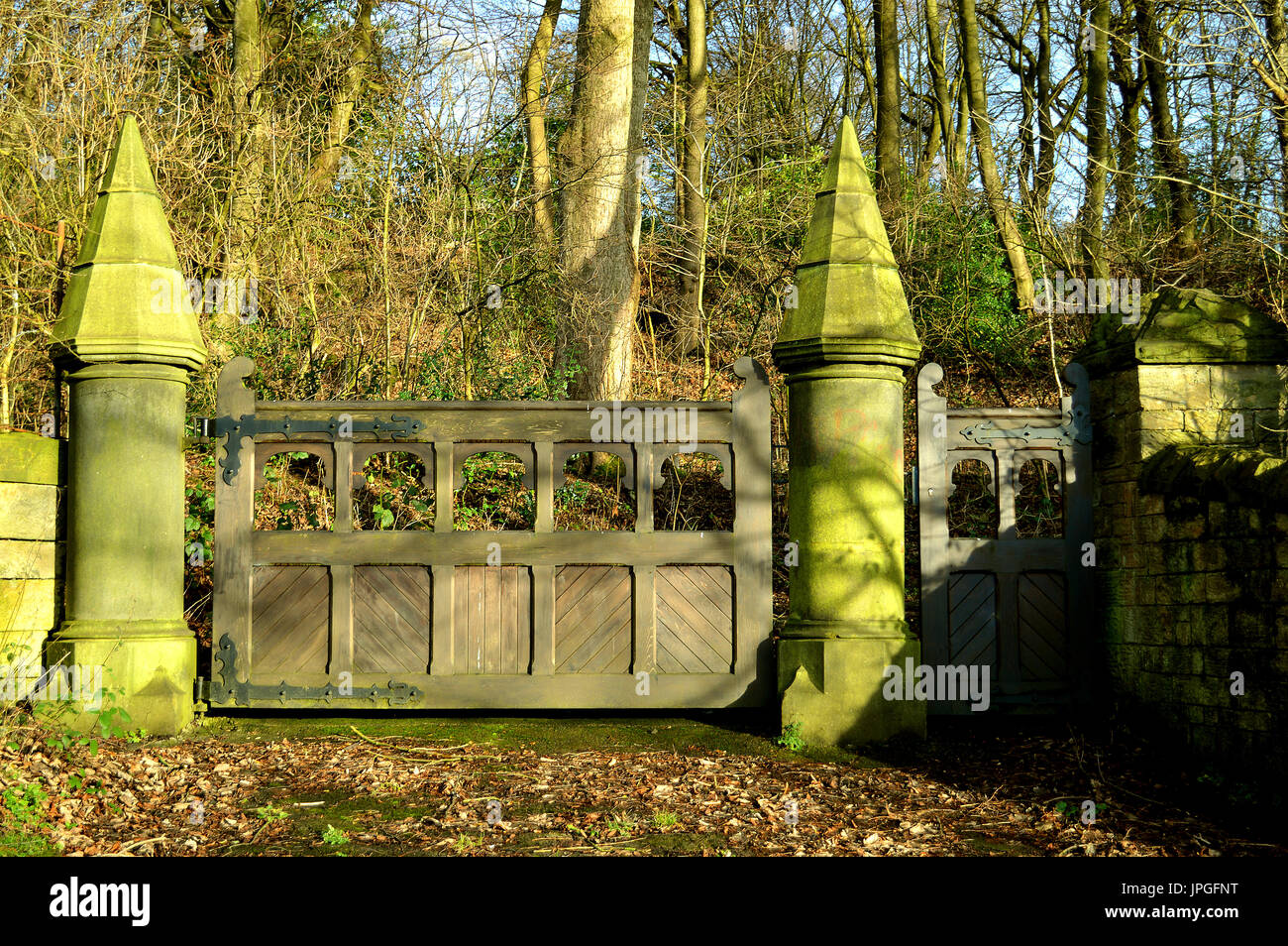 Medieval manor of Ashton entrance Stock Photo - Alamy