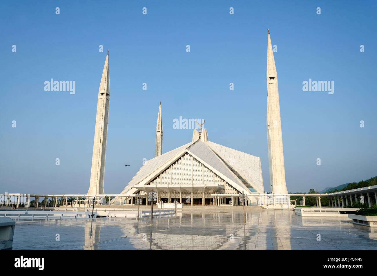 Faisal mosque in islamabad pakistan hi-res stock photography and images ...