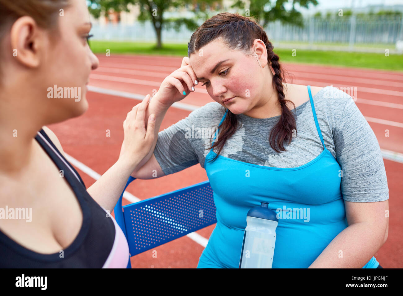 Sweaty woman workout on the bench hi-res stock photography and images ...