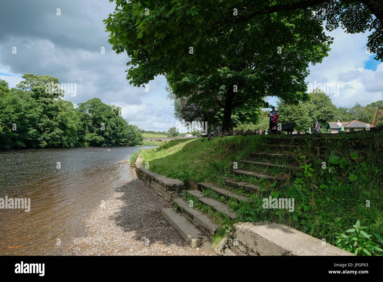 On the banks of the River Ribble at Edisford Bridge close to Clitheroe ...