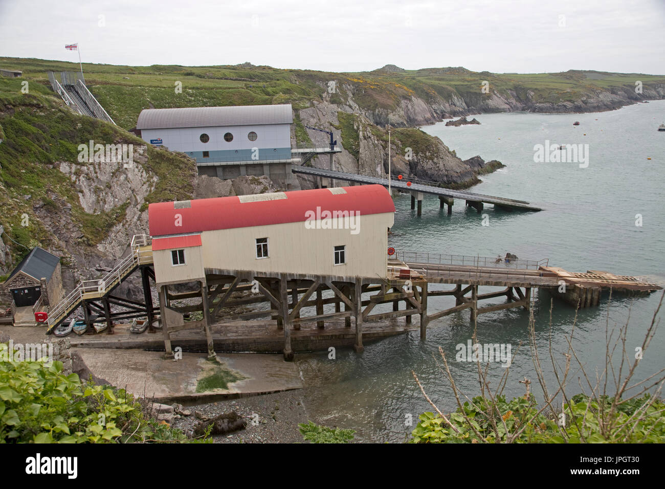 New old rnli lifeboat stations hi-res stock photography and images - Alamy