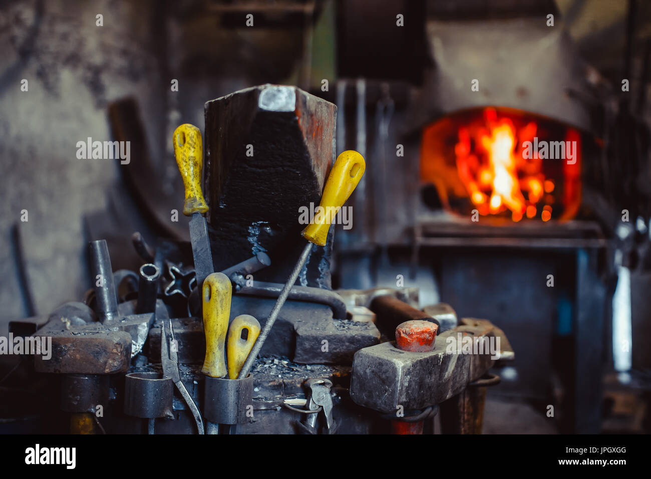 high precision hot forging product, automotive part production by hot ...