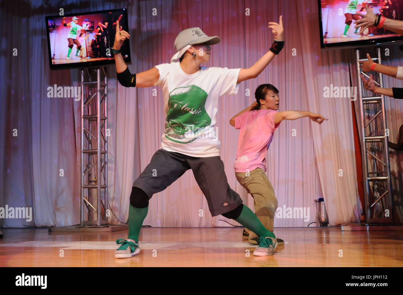 Queen of Queens of Japan at Freestyle Session 2008 11th Anniversary ...