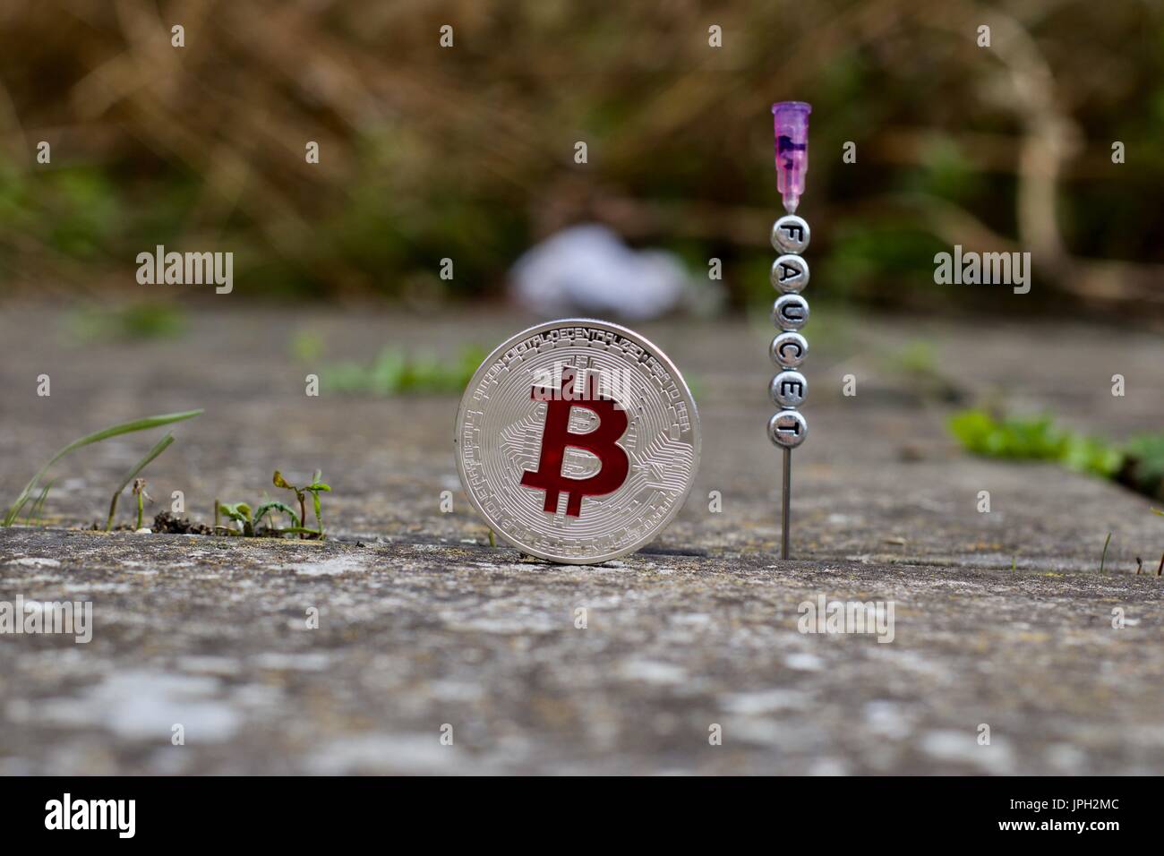 Coin faucet hi-res stock photography and images - Alamy