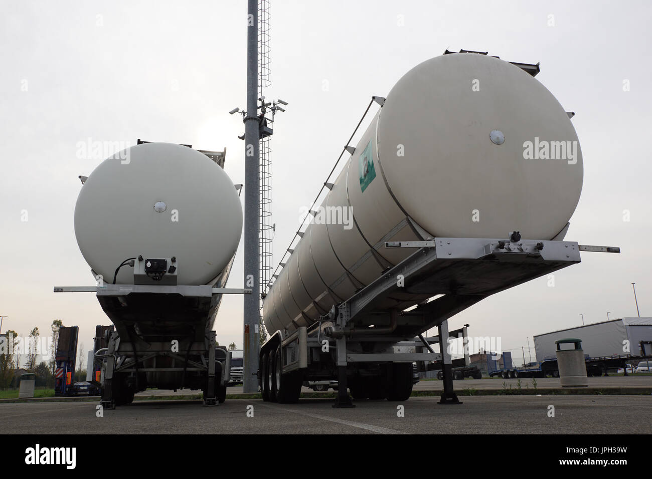 Transport of liquid hi-res stock photography and images - Alamy