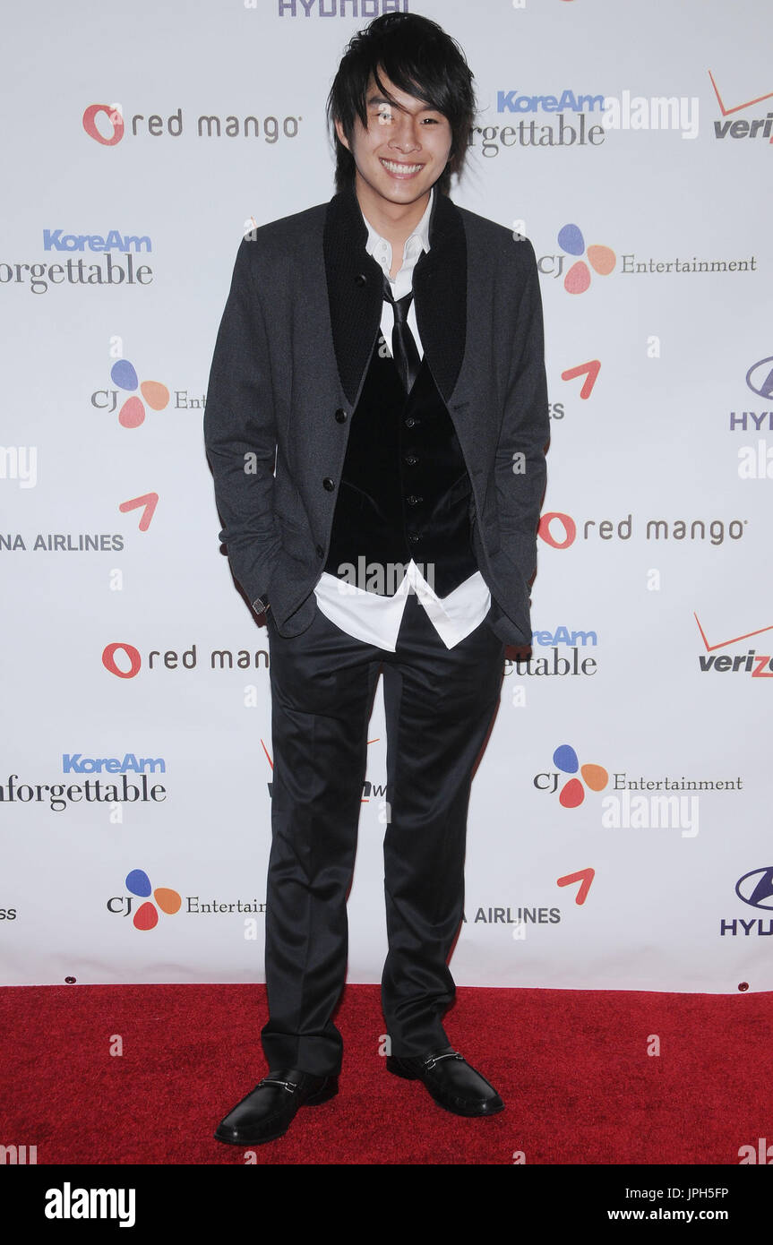 Justin Chon at the KoreAm Journal's 7th Annual "Unforgettable: A Night ...