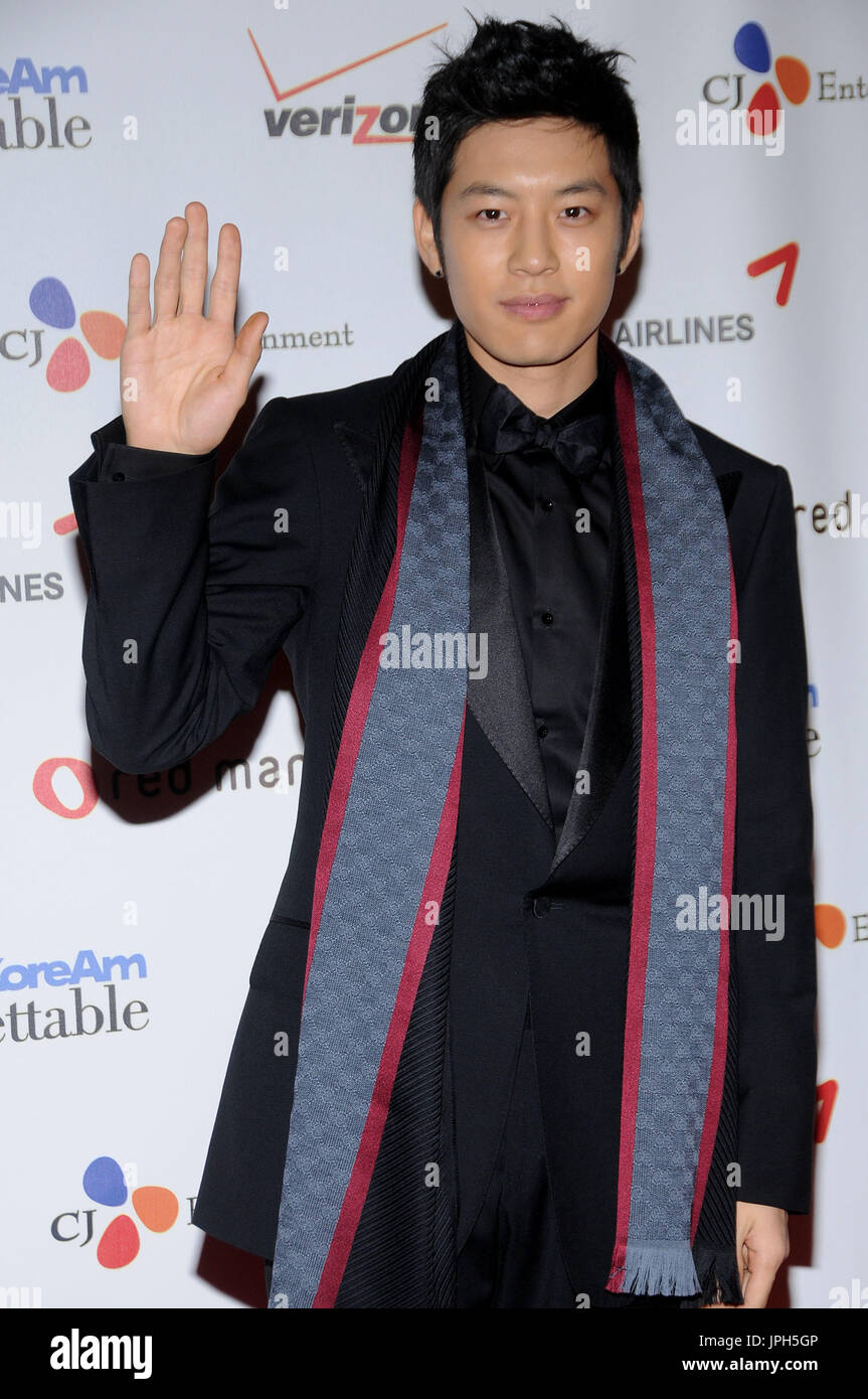 Se7en at the KoreAm Journal's 7th Annual "Unforgettable: A Night of ...
