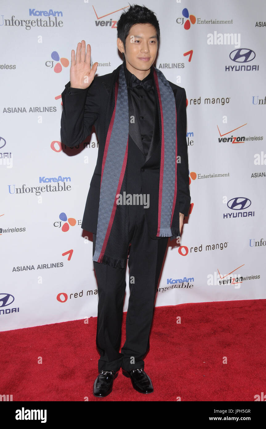 Se7en at the KoreAm Journal's 7th Annual "Unforgettable: A Night of ...