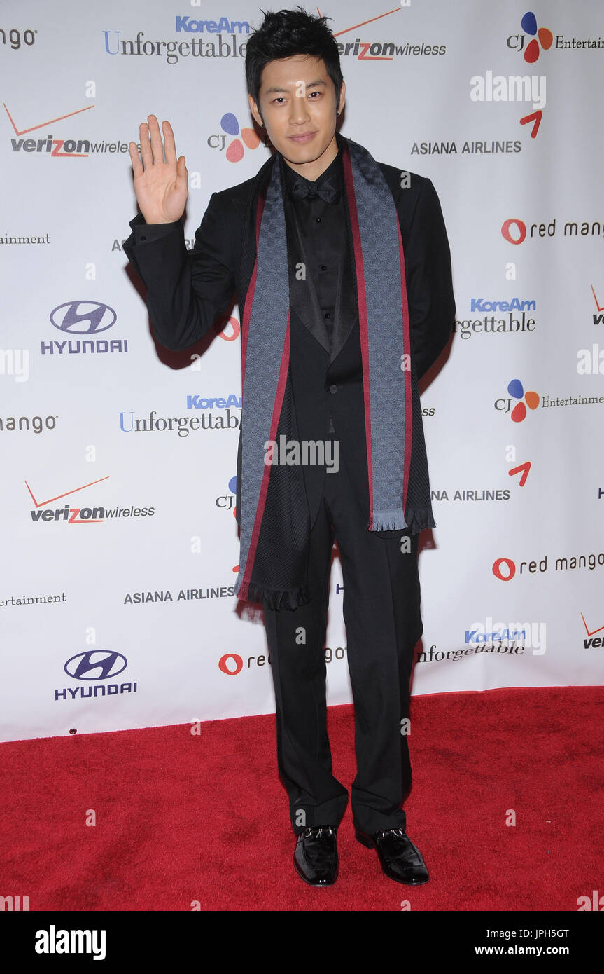 Se7en at the KoreAm Journal's 7th Annual "Unforgettable: A Night of ...