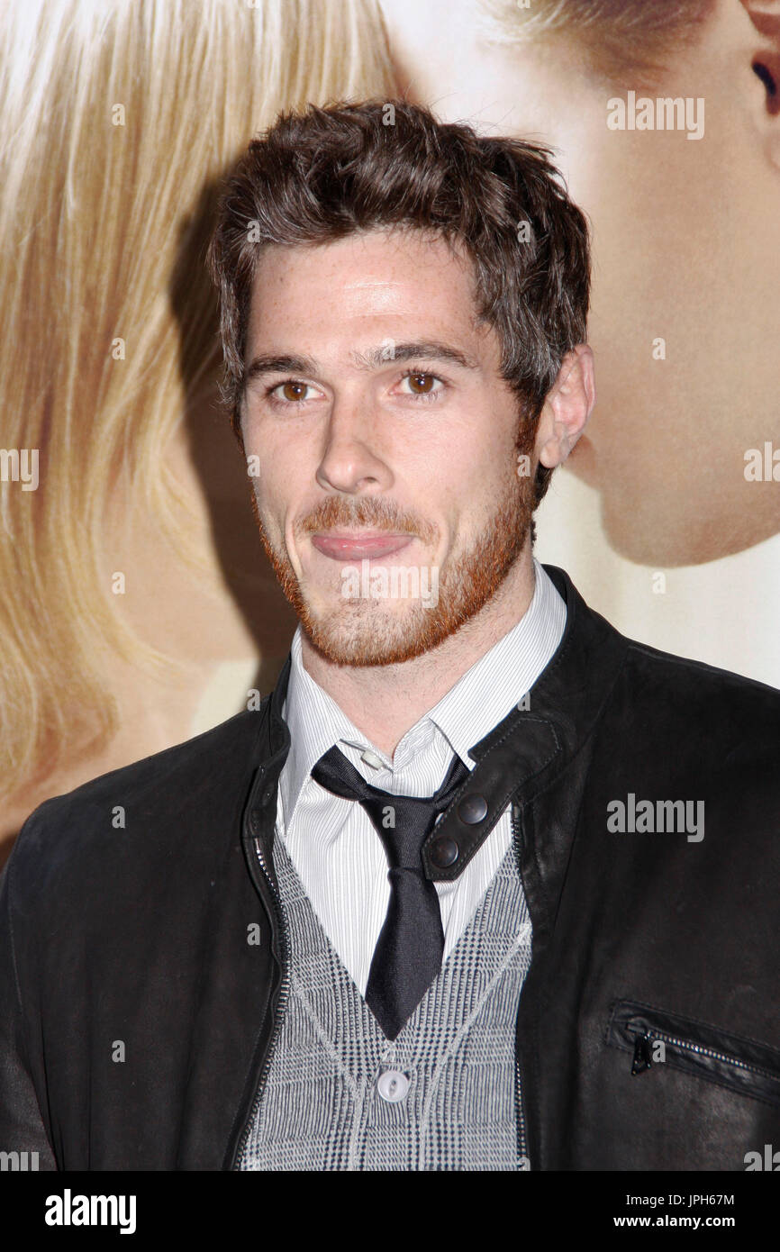 Dave Annable at the World Premiere of "Revolutionary Road" held at the ...
