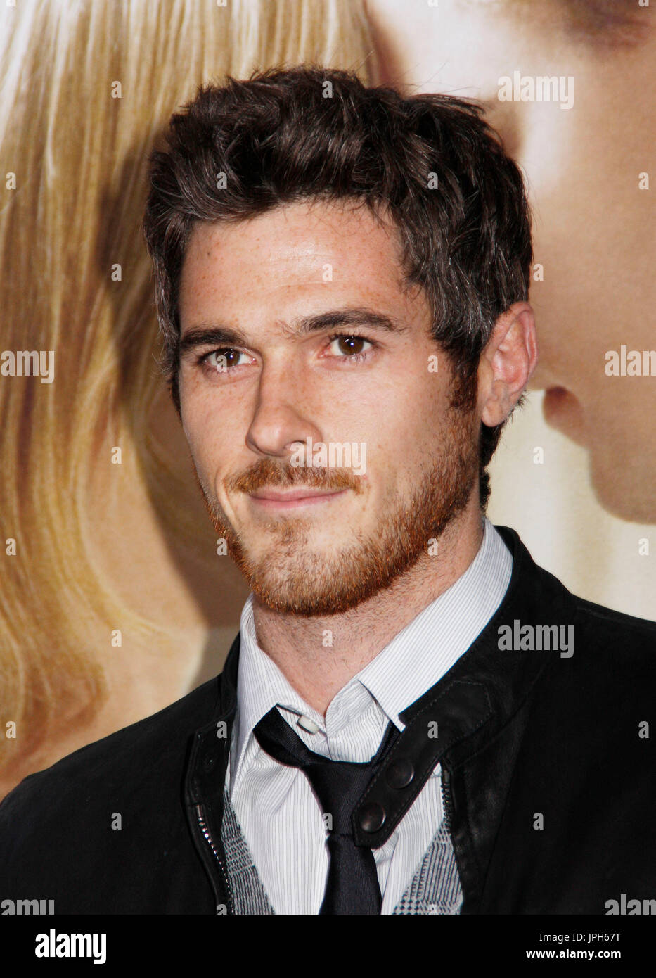 Dave Annable at the World Premiere of "Revolutionary Road" held at the ...