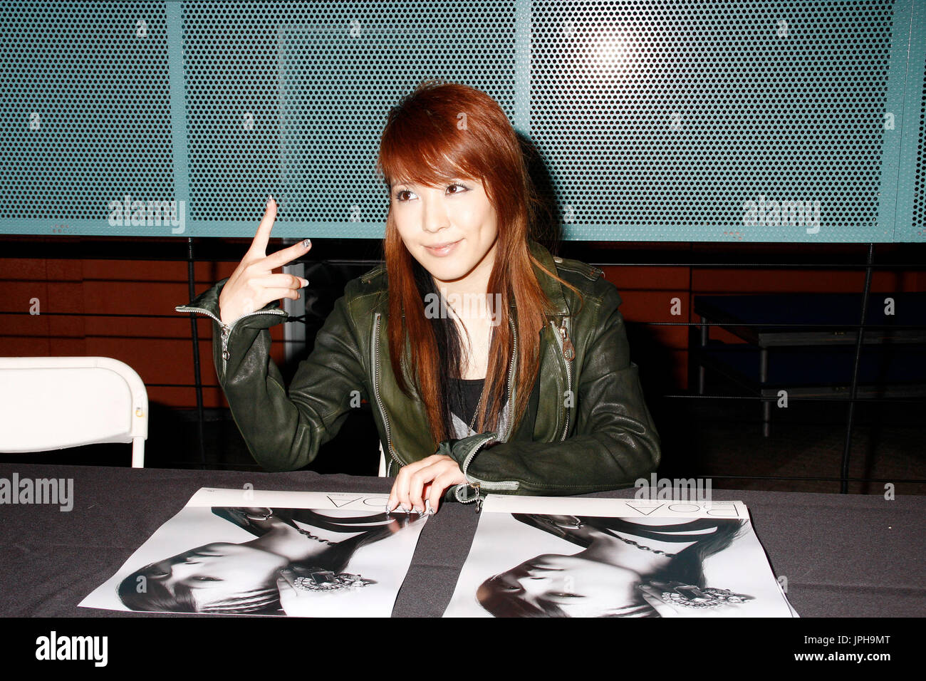 BoA at the Universal Citywalk Free Outdoor Concert Performance by Asian ...