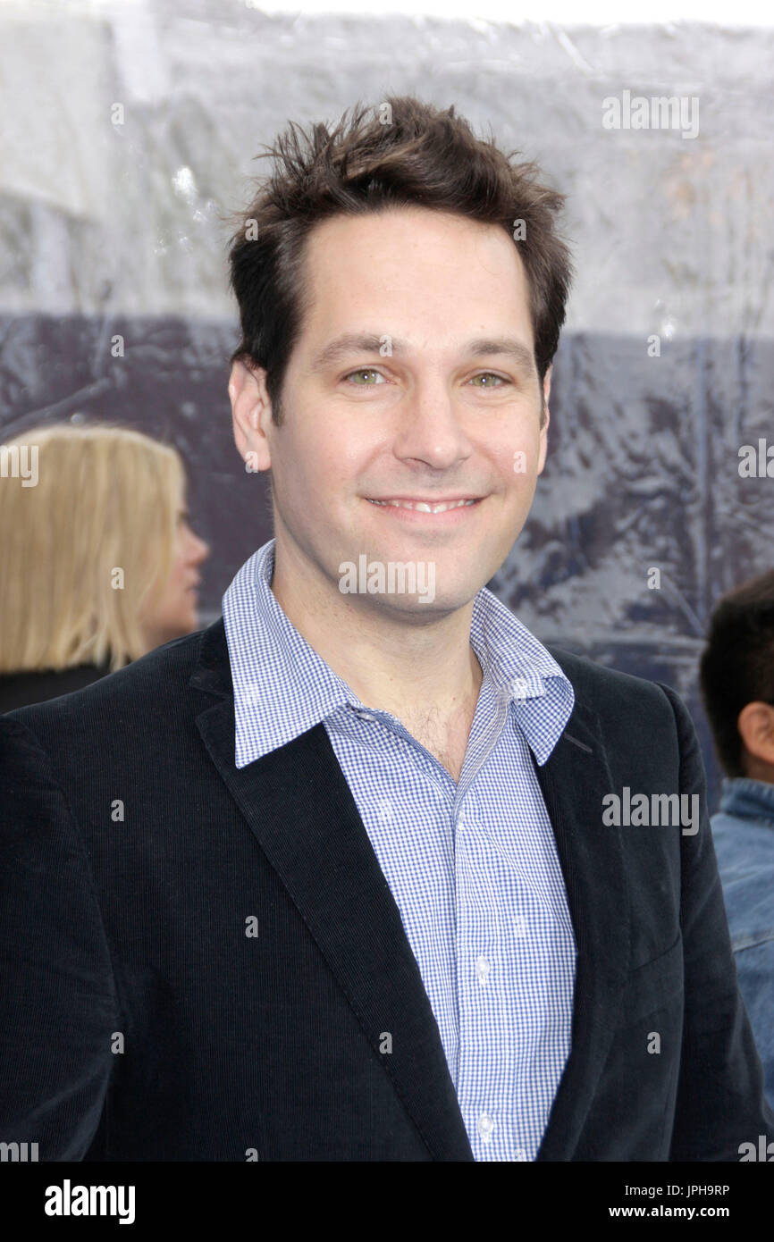 Paul Rudd at the Los Angeles Premiere of MONSTERS VS. ALIENS held at ...