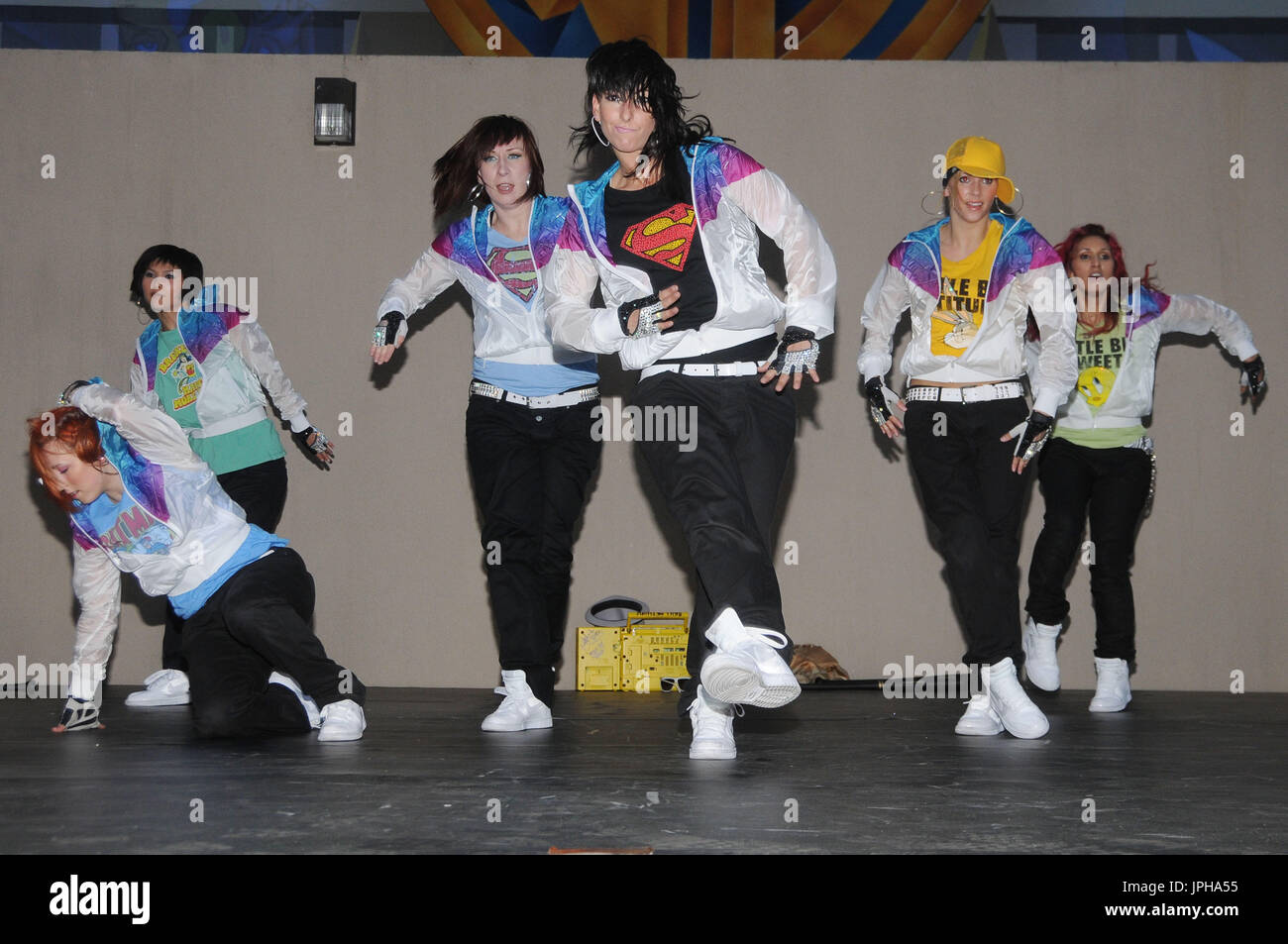 Beat Freaks at the Warner Bros. Animation Billboard Unveiling ...