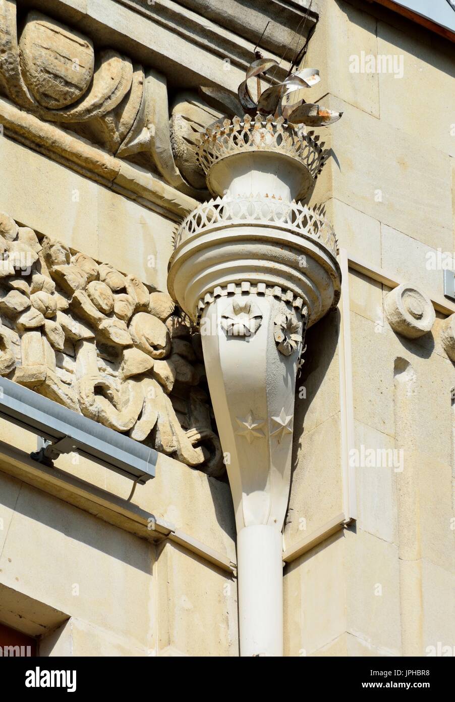 Ornate gutter hi-res stock photography and images - Alamy