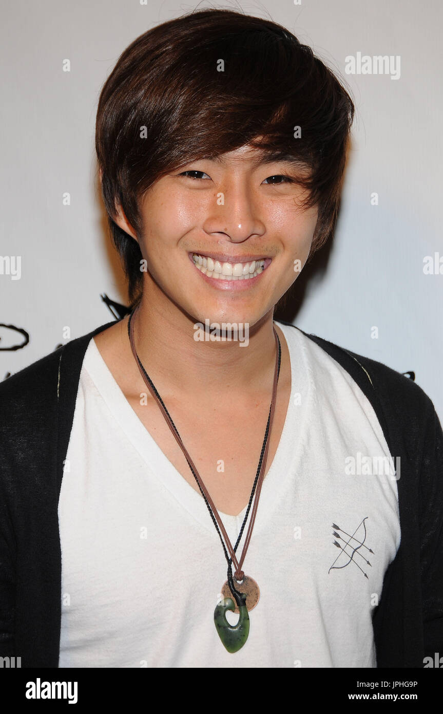 Justin Chon at the 2009 Teen Choice Awards Pre-Party held at Level 3 at ...