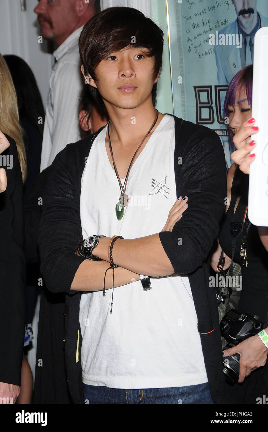 Justin Chon at the 2009 Teen Choice Awards Pre-Party held at Level 3 at ...