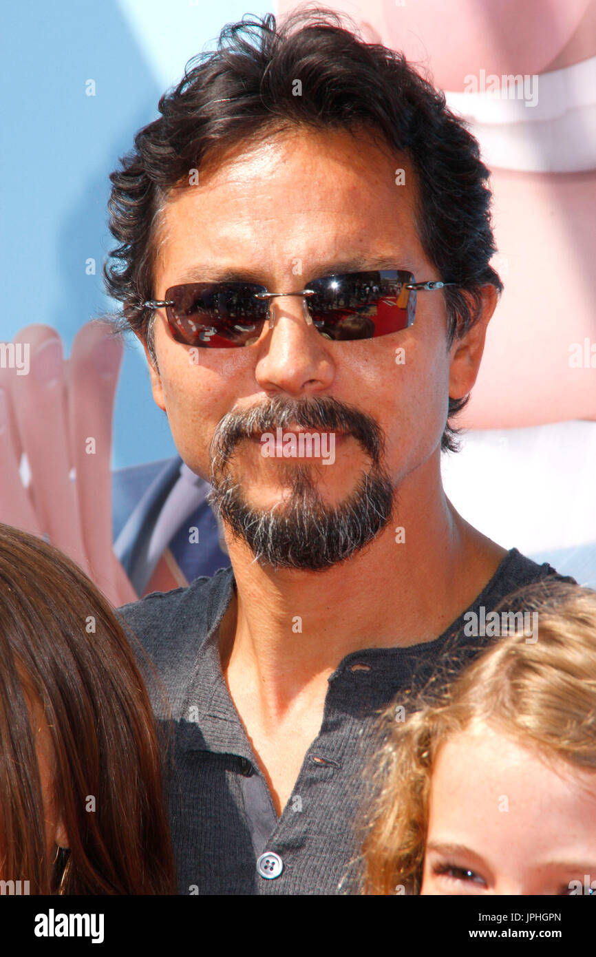 Benjamin Bratt at the premiere of CLOUDY WITH A CHANCE OF MEATBALLS ...