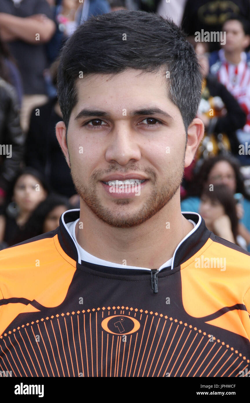 Walter Perez at the MTV Tr3s Rock N' Gol TV special taping held at the ...