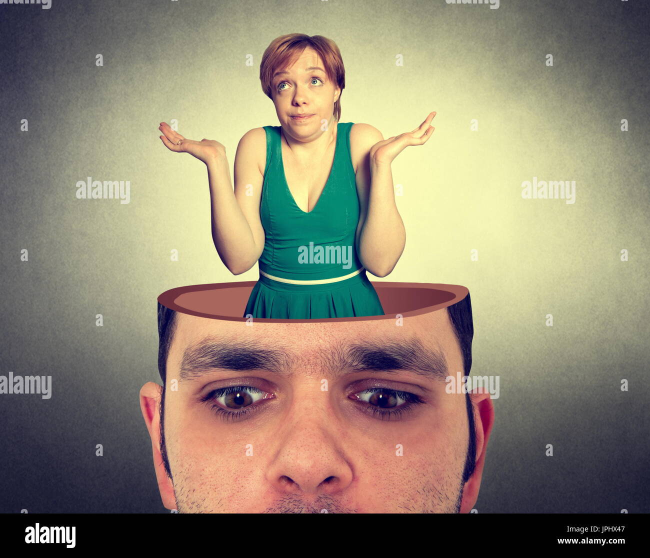 Open head brain hi-res stock photography and images - Alamy