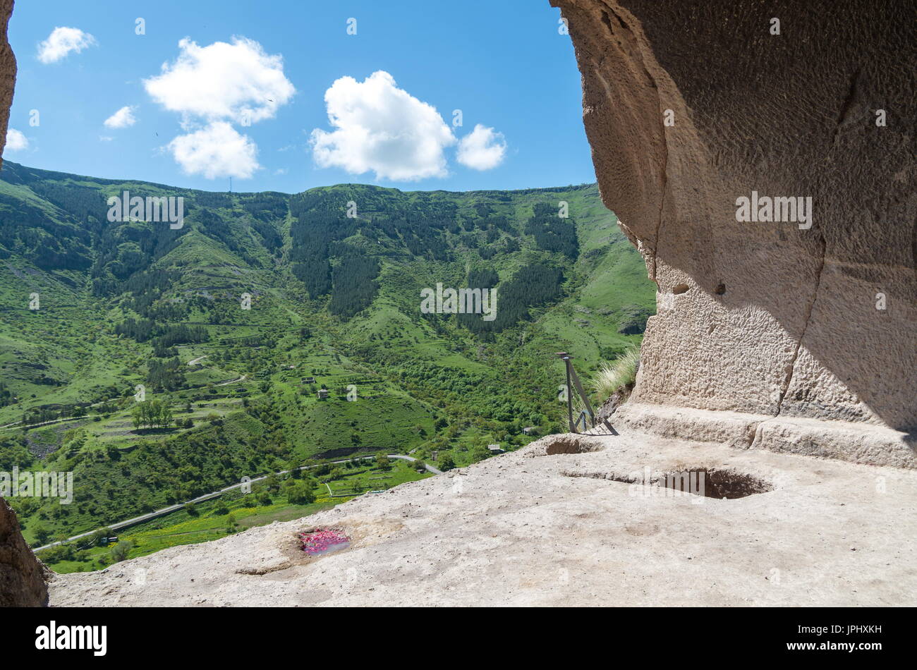 Vardzia cave city complex in Georgia Stock Photo - Alamy