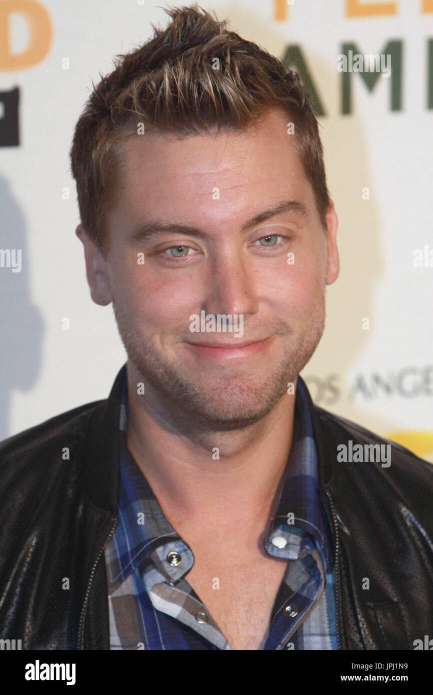 Lance Bass arrives at the red carpet for Rock A Little, Feed A Lot ...