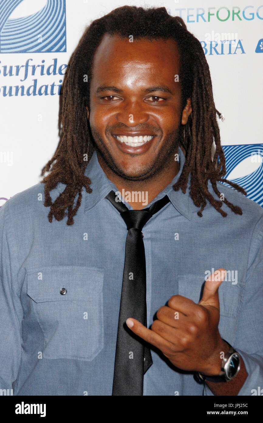 Sal Masekela at the Surfrider Foundation's 25th Anniversary Gala held ...