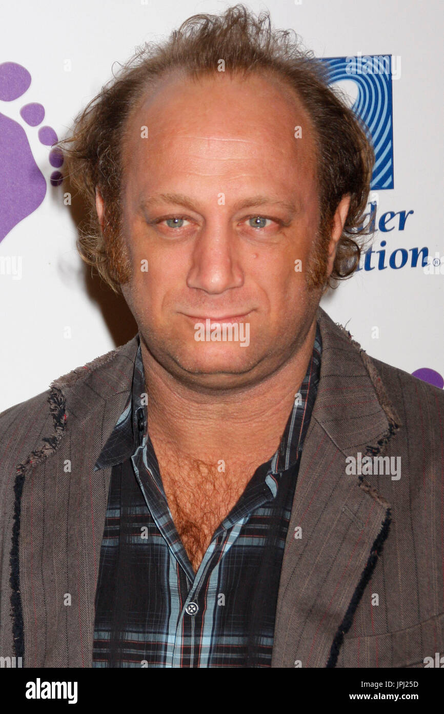 Scott Krinsky at the Surfrider Foundation's 25th Anniversary Gala held ...