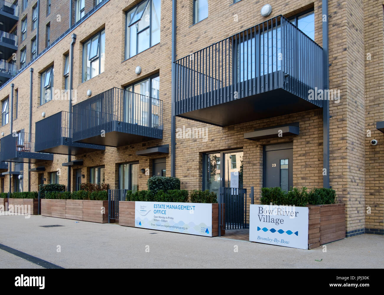 Village development london hi-res stock photography and images - Alamy