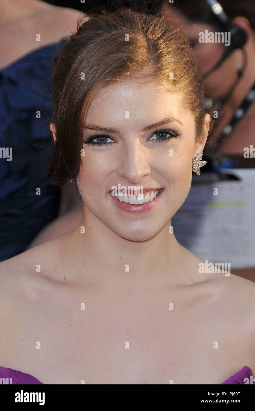 Anna Kendrick at The 16th Annual Screen Actors Guild Awards - Arrivals ...
