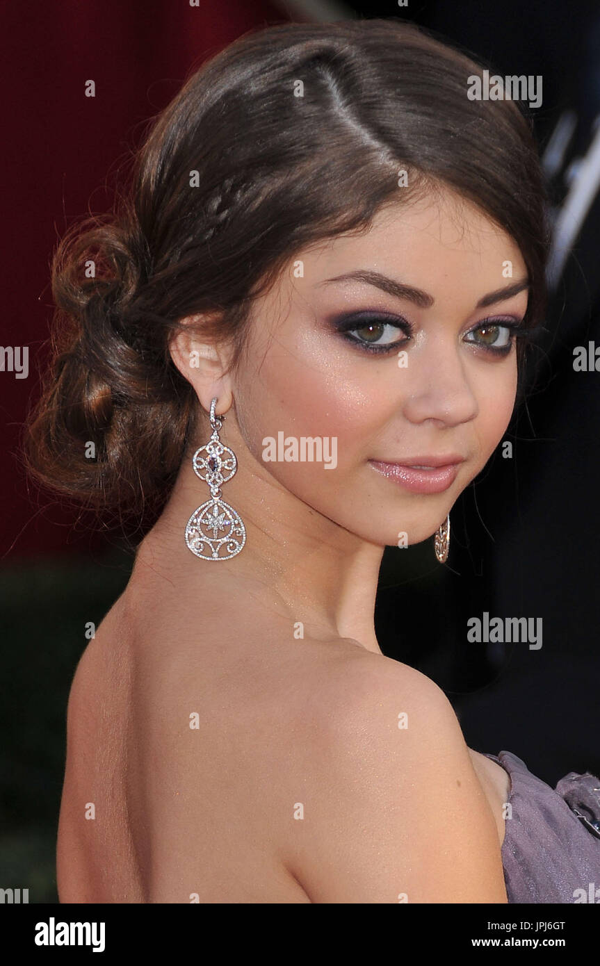 Sarah Hyland at The 16th Annual Screen Actors Guild Awards - Arrivals ...