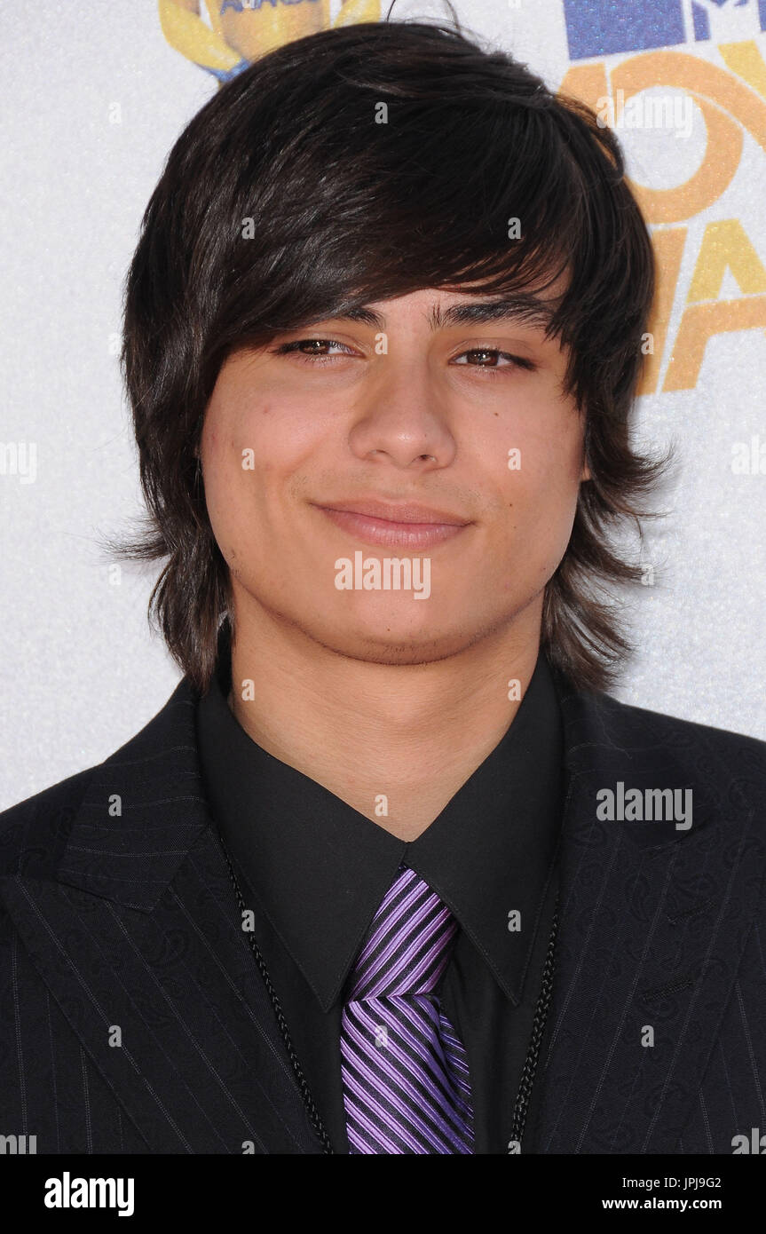 Kiowa Gordon at the 2010 MTV Movie Awards held at the Gibson ...