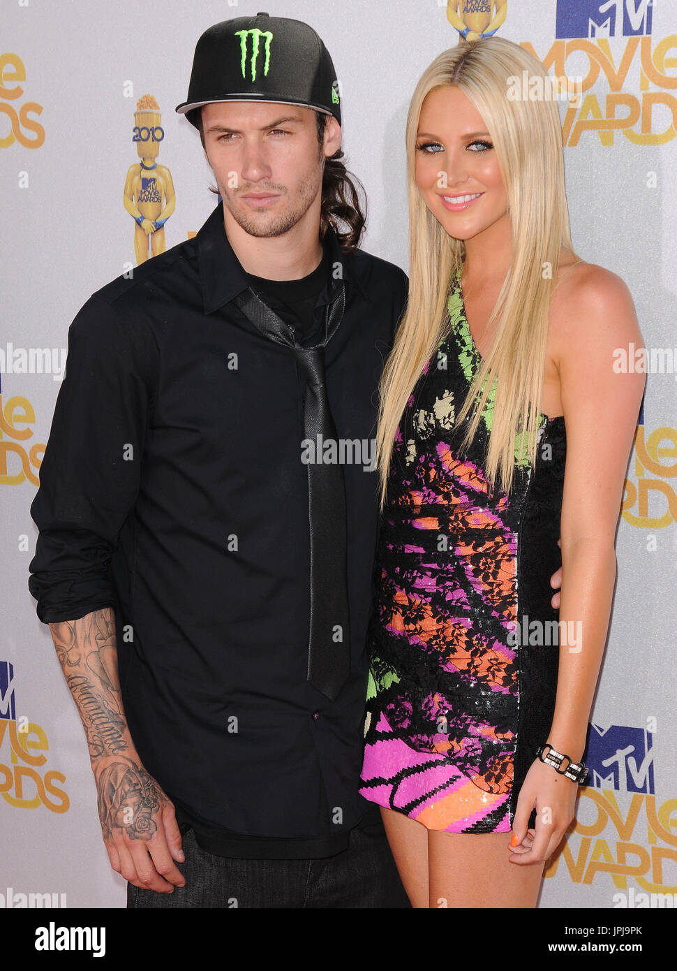 Stephanie Pratt & Boyfriend Josh Hansen at the 2010 MTV Movie Awards ...
