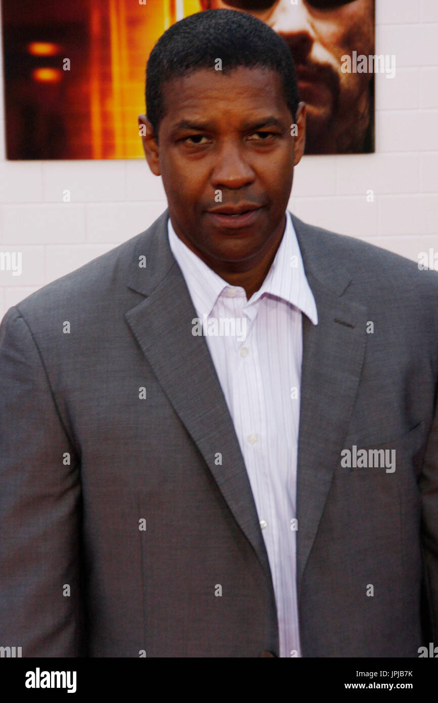Denzel Washington at the premiere of THE TAKING OF PELHAM 123 held at ...