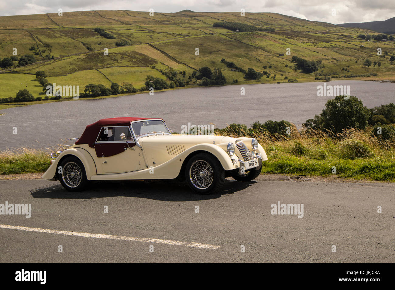 Cream Morgan Sports Car at Lake Semerwater in the Yorkshire Dales Stock ...