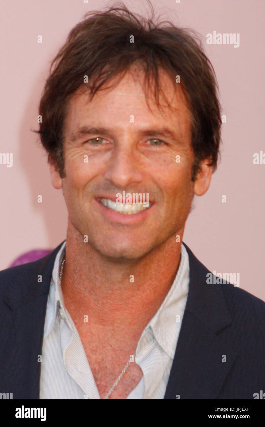 Hart Bochner at the 2009 Environment Media Awards held at the Paramount ...